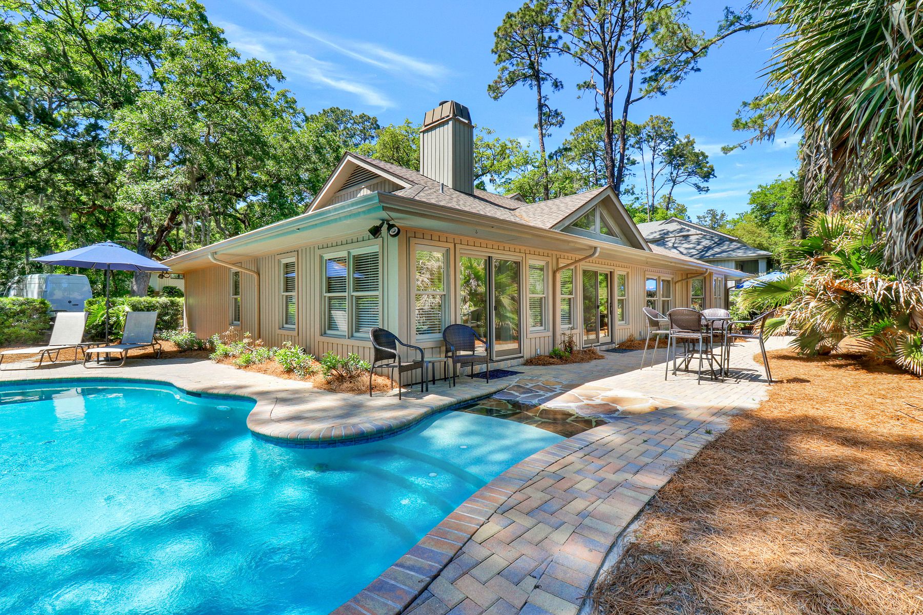 12 Wren Drive: Sea Pines | BESTNEST by Beverly Serral